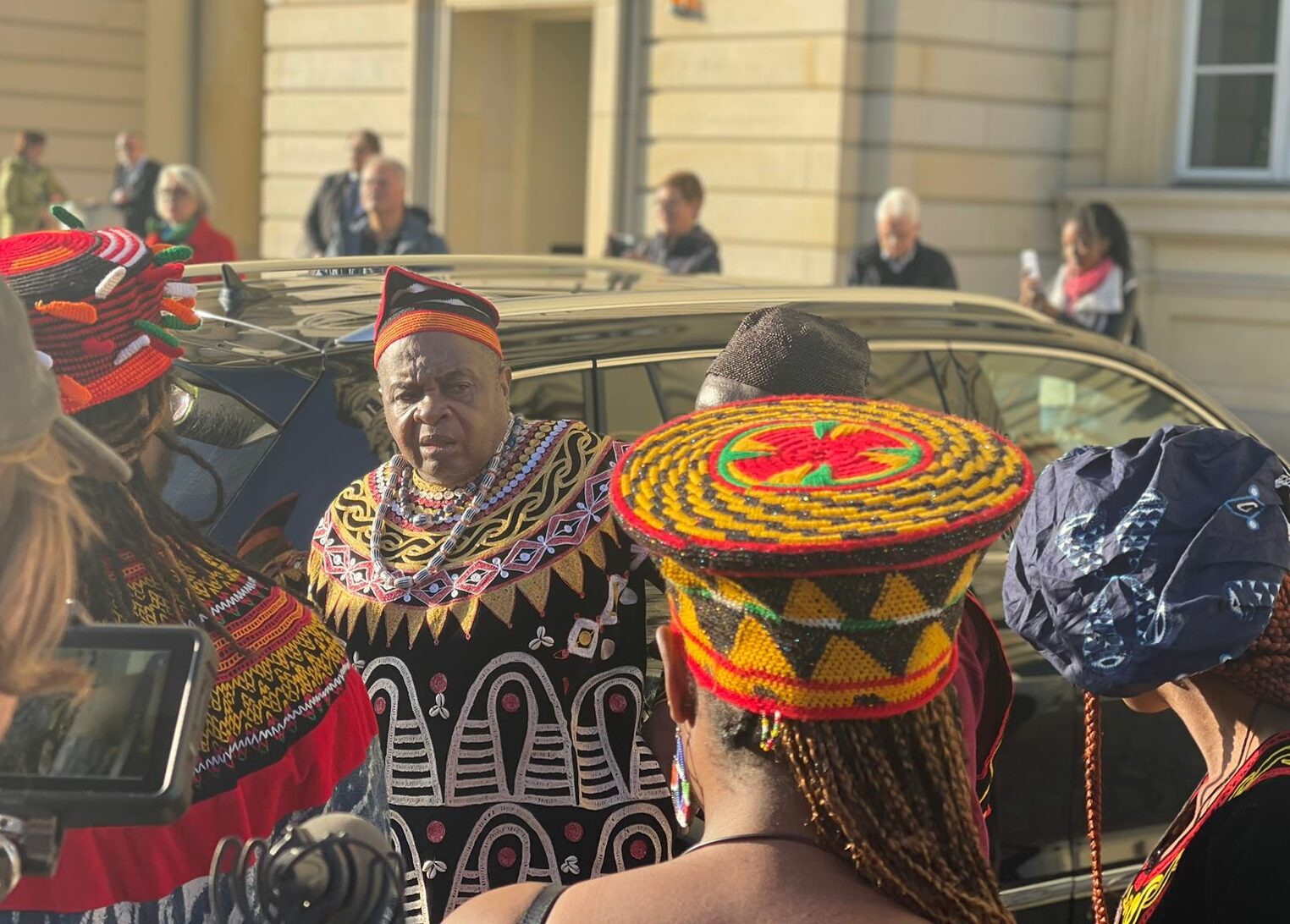 The Fon of Nso meets the Founder of Nso – Ngonnso at last; the visit to ...